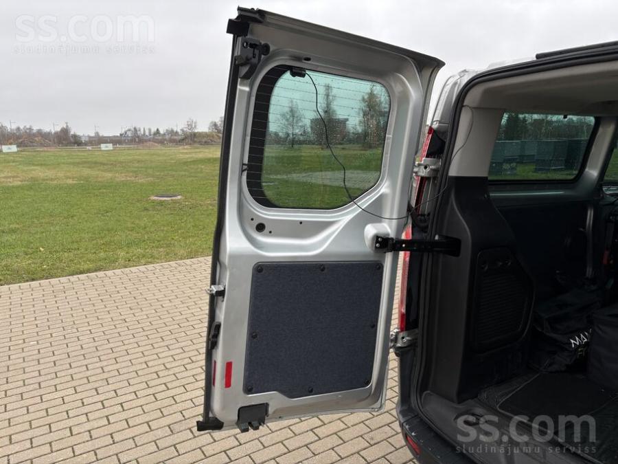 Pelēks Ford Transit 2015 Rīga, ar dzinēja tilpumu 2.20 L un nobraukumu 267 tūkst. km par 10500 €, foto 11 vietnē AUTOMOTO.COM.LV