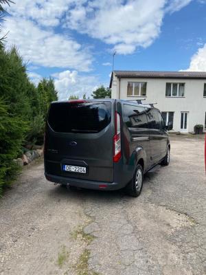 Grey Ford Transit 2016 in Dobele, with an engine capacity of 2.00 L and mileage of 248 thousand km for 12200 €, photo 4 on AUTOMOTO.COM.LV