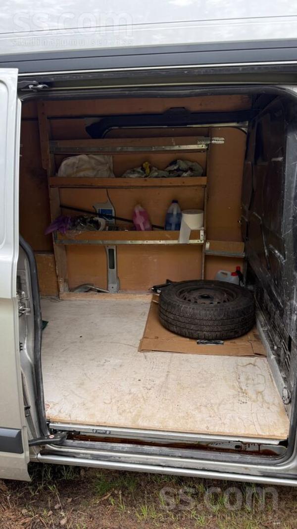 Pelēks Ford Transit 2017 Rīga, ar dzinēja tilpumu 2.20 L un nobraukumu 242 tūkst. km par 10490 €, foto 6 vietnē AUTOMOTO.COM.LV