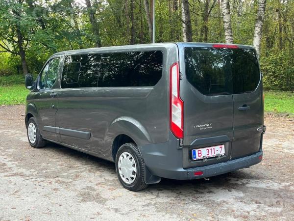 Grey Ford Transit 2017 in Riga, with an engine capacity of 2.00 L and mileage of 0 thousand km for 8399 €, photo 4 on AUTOMOTO.COM.LV