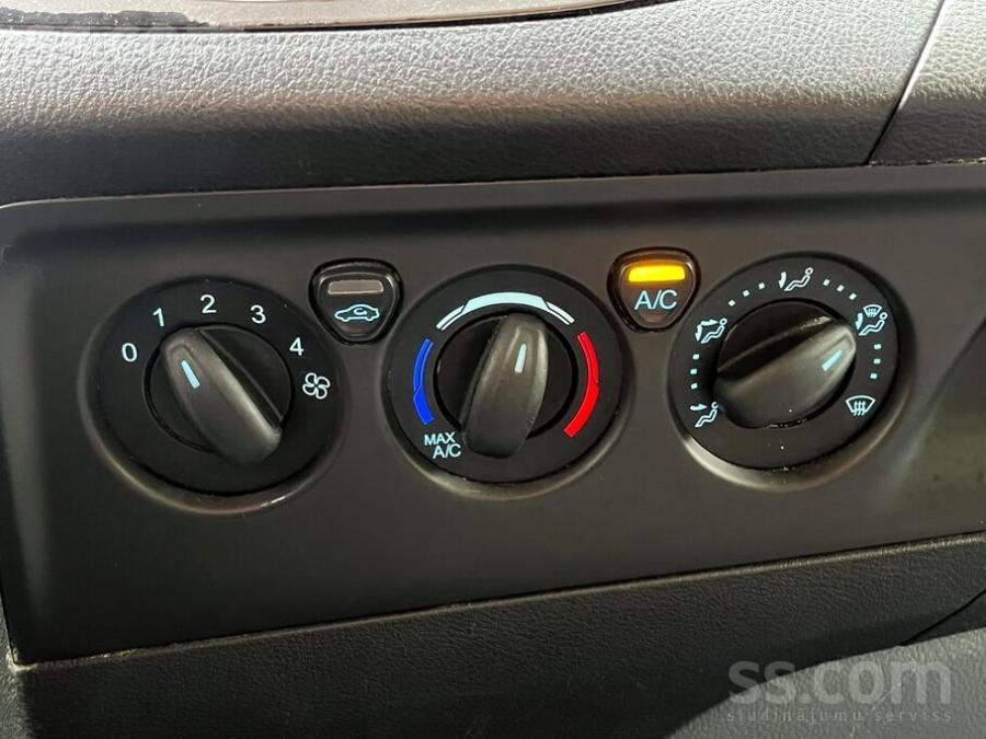 Grey Ford Transit 2017 in Riga, with an engine capacity of 2.00 L and mileage of 0 thousand km for 8399 €, photo 21 on AUTOMOTO.COM.LV