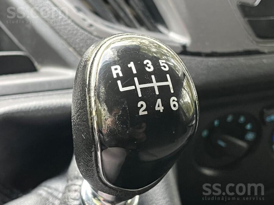 Grey Ford Transit 2017 in Riga, with an engine capacity of 2.00 L and mileage of 0 thousand km for 8399 €, photo 22 on AUTOMOTO.COM.LV
