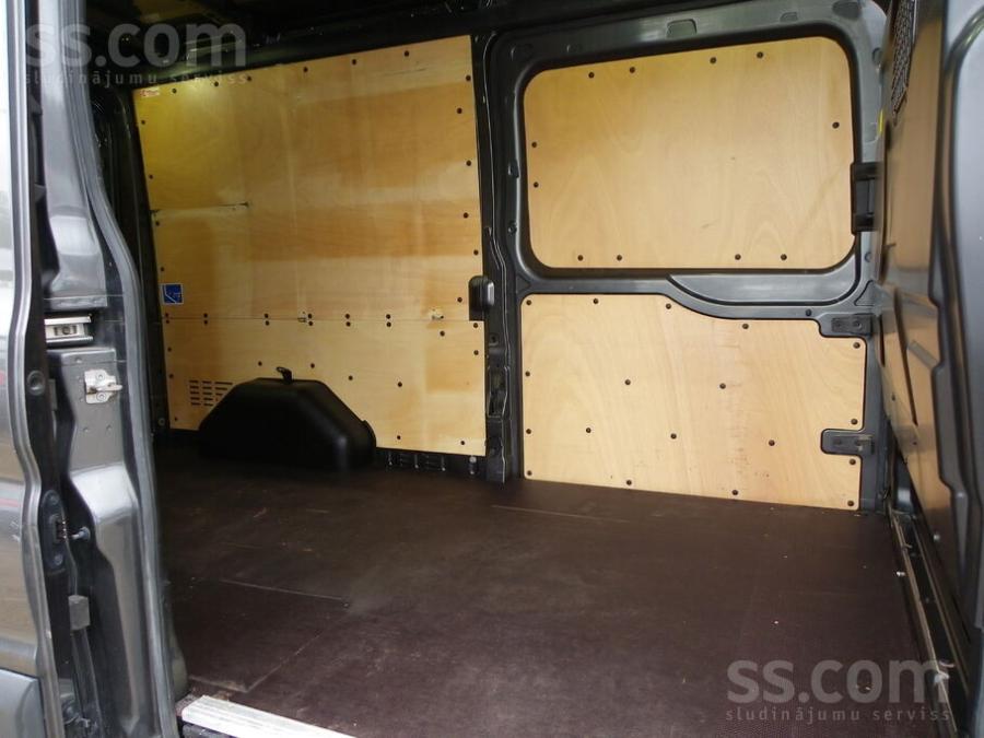 Grey Ford Transit 2017 in Valka, with an engine capacity of 2.00 L and mileage of 262 thousand km for 8900 €, photo 16 on AUTOMOTO.COM.LV