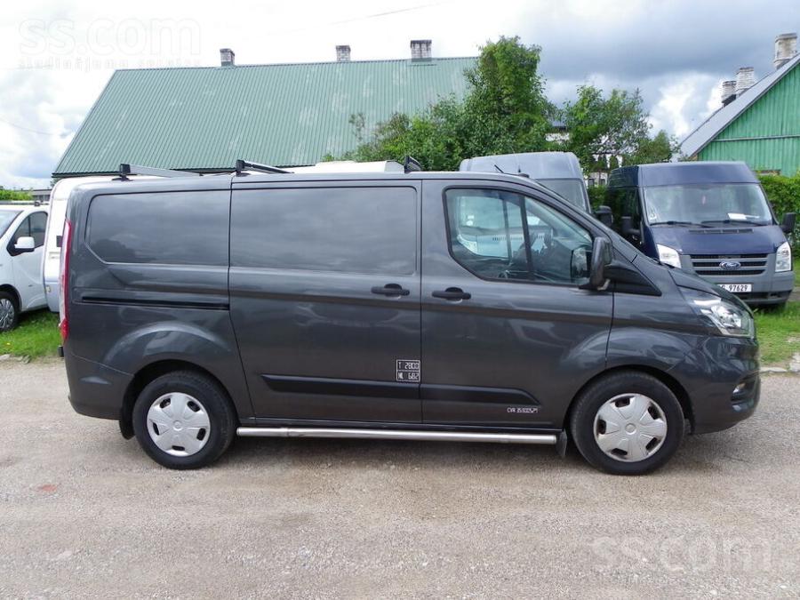 Grey Ford Transit 2018 in Valka, with an engine capacity of 2.00 L and mileage of 170 thousand km for 10900 €, photo 5 on AUTOMOTO.COM.LV