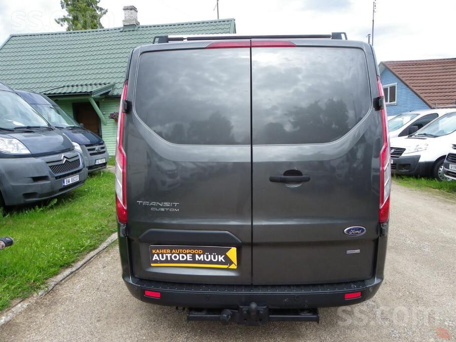 Grey Ford Transit 2018 in Valka, with an engine capacity of 2.00 L and mileage of 170 thousand km for 10900 €, photo 7 on AUTOMOTO.COM.LV
