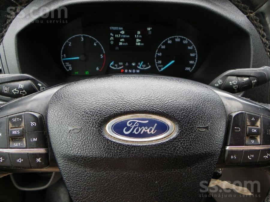Grey Ford Transit 2018 in Valka, with an engine capacity of 2.00 L and mileage of 170 thousand km for 10900 €, photo 9 on AUTOMOTO.COM.LV