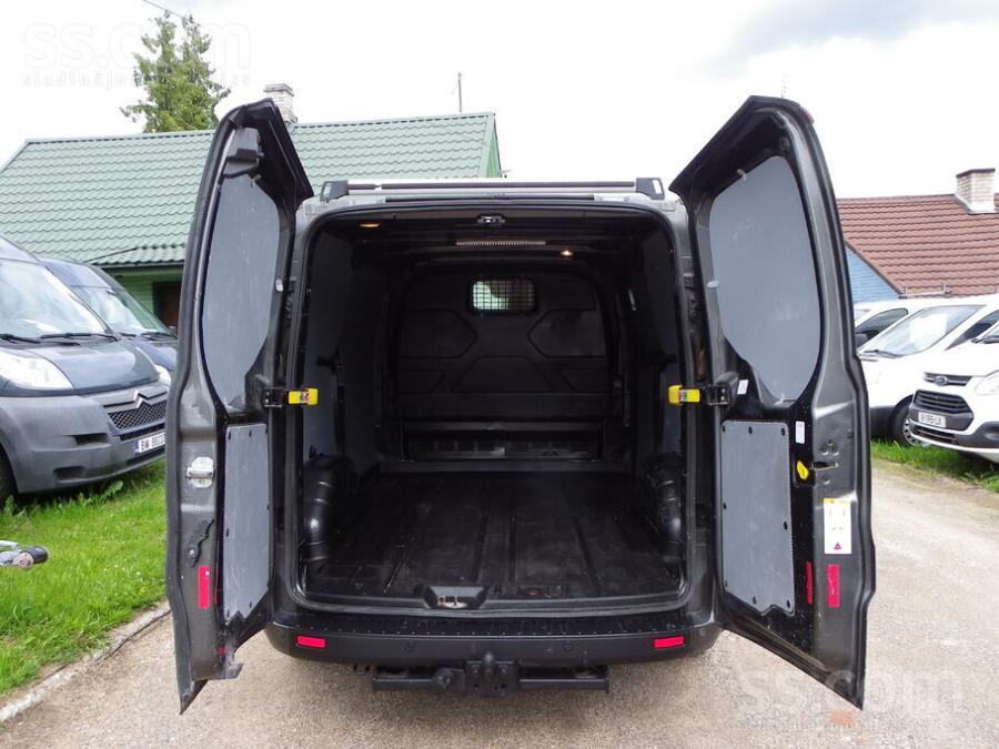 Grey Ford Transit 2018 in Valka, with an engine capacity of 2.00 L and mileage of 170 thousand km for 10900 €, photo 17 on AUTOMOTO.COM.LV