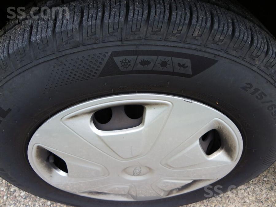Grey Ford Transit 2018 in Valka, with an engine capacity of 2.00 L and mileage of 170 thousand km for 10900 €, photo 18 on AUTOMOTO.COM.LV