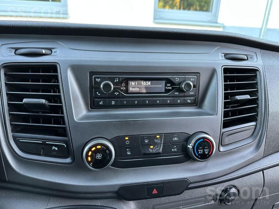 Pelēks Ford Transit 2018 Jelgava, ar dzinēja tilpumu 2.00 L un nobraukumu 261 tūkst. km par 10900 €, foto 15 vietnē AUTOMOTO.COM.LV