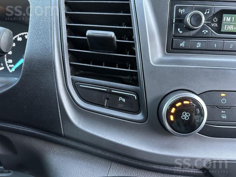 Pelēks Ford Transit 2018 Jelgava, ar dzinēja tilpumu 2.00 L un nobraukumu 261 tūkst. km par 10900 €, foto 16 vietnē AUTOMOTO.COM.LV