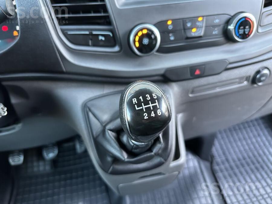 Pelēks Ford Transit 2018 Jelgava, ar dzinēja tilpumu 2.00 L un nobraukumu 261 tūkst. km par 10900 €, foto 17 vietnē AUTOMOTO.COM.LV