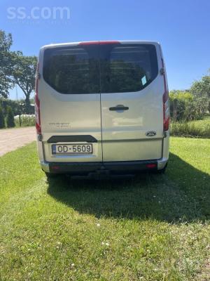 Grey Ford Transit 2019 in Kuldiga, with an engine capacity of 2.00 L and mileage of 165 thousand km for 14950 €, photo 4 on AUTOMOTO.COM.LV