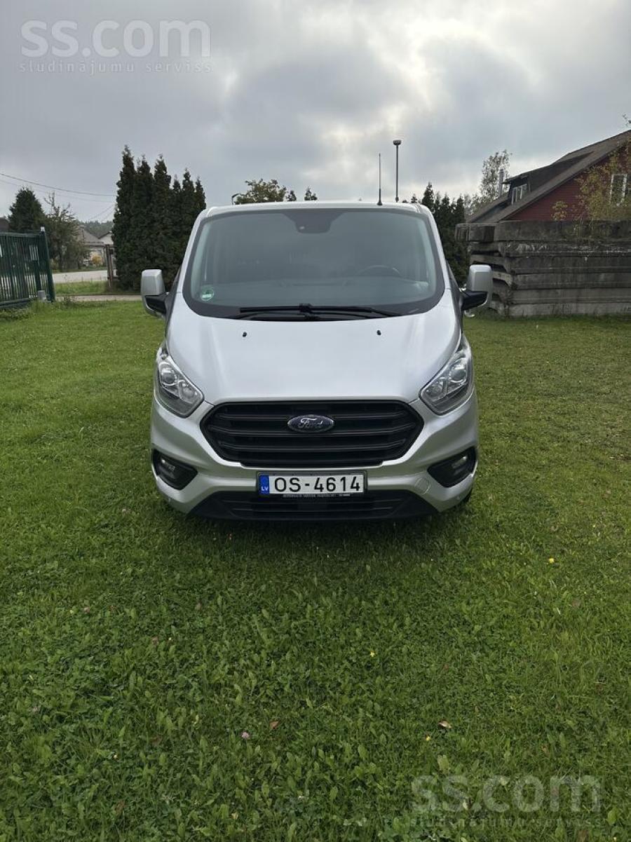 Grey Ford Transit 2019 in Jelgava, with an engine capacity of 2.00 L and mileage of 209 thousand km for 10550 €, photo 3 on AUTOMOTO.COM.LV