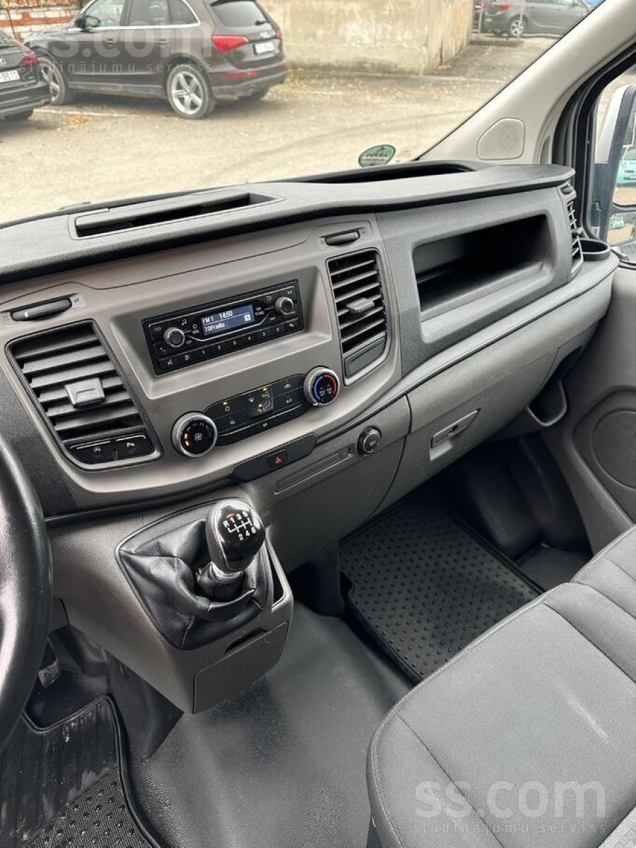 Grey Ford Transit 2019 in Jelgava, with an engine capacity of 2.00 L and mileage of 209 thousand km for 10550 €, photo 12 on AUTOMOTO.COM.LV