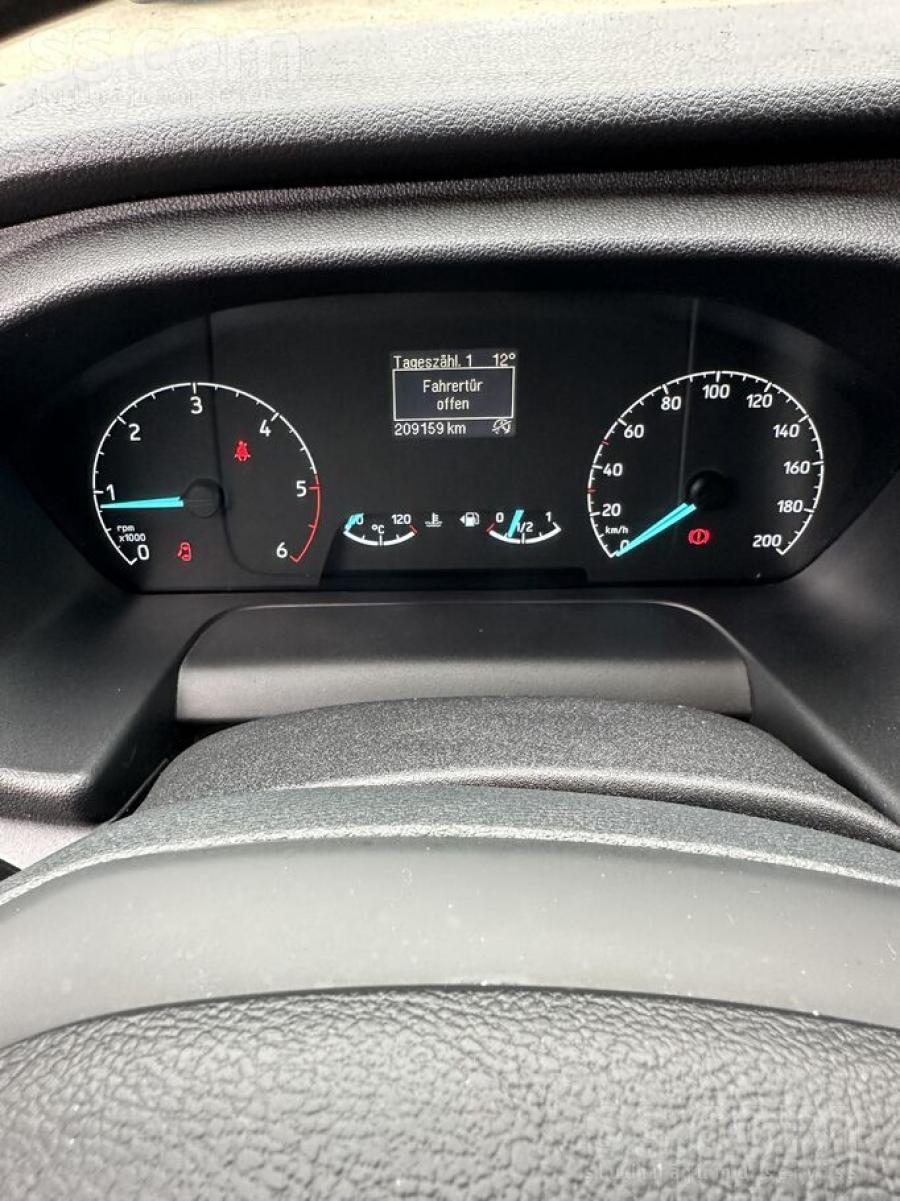 Grey Ford Transit 2019 in Jelgava, with an engine capacity of 2.00 L and mileage of 209 thousand km for 10550 €, photo 13 on AUTOMOTO.COM.LV
