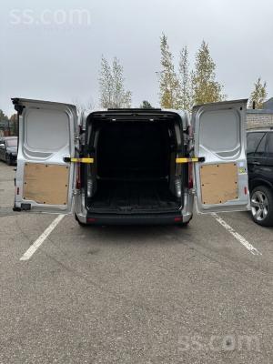 Grey Ford Transit 2019 in Jelgava, with an engine capacity of 2.00 L and mileage of 209 thousand km for 10550 €, photo 16 on AUTOMOTO.COM.LV