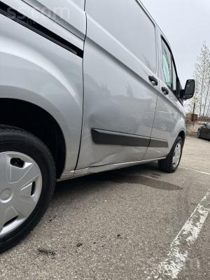 Grey Ford Transit 2019 in Jelgava, with an engine capacity of 2.00 L and mileage of 209 thousand km for 10550 €, photo 17 on AUTOMOTO.COM.LV