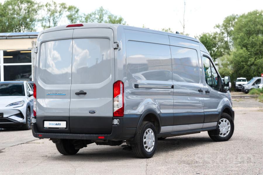 Pelēks Ford Transit 2022 Rīga, ar dzinēja tilpumu 2.00 L un nobraukumu 96 tūkst. km par 14990 €, foto 5 vietnē AUTOMOTO.COM.LV