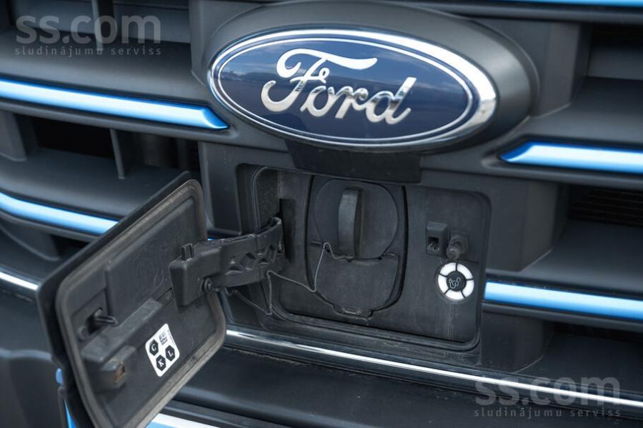 Pelēks Ford Transit 2022 Rīga, ar dzinēja tilpumu 2.00 L un nobraukumu 96 tūkst. km par 14990 €, foto 19 vietnē AUTOMOTO.COM.LV