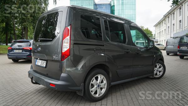 Grey Ford Transit 2017 in Riga, with an engine capacity of 1.50 L and mileage of 86 thousand km for 11750 €, photo 7 on AUTOMOTO.COM.LV