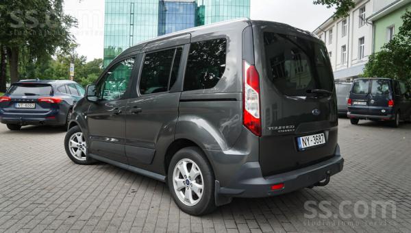 Grey Ford Transit 2017 in Riga, with an engine capacity of 1.50 L and mileage of 86 thousand km for 11750 €, photo 9 on AUTOMOTO.COM.LV