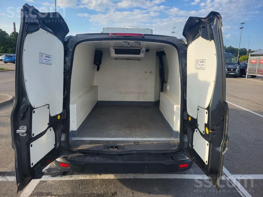 Grey Ford Transit 2019 in Riga, with an engine capacity of 1.50 L and mileage of 276 thousand km for 9840 €, photo 10 on AUTOMOTO.COM.LV