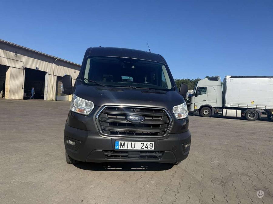 Grey Ford Transit 2021 in Kaunas, with an engine capacity of 0.00 L and mileage of 845 thousand km for 13700 €, photo 3 on AUTOMOTO.COM.LV
