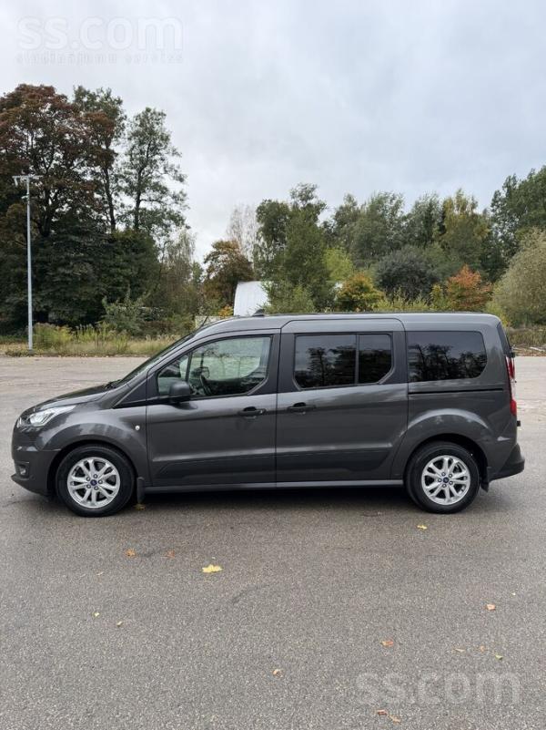 Ford Transit 2021 in Riga on AUTOMOTO.COM.LV Grey Ford Transit 2021 in Riga, with an engine capacity of 1.50 L and mileage of 110 thousand km for 13000 €, photo 6 on AUTOMOTO.COM.LV