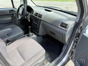 Grey Ford Transit 2006 in Kraslava, with an engine capacity of 1.80 L and mileage of 260 thousand km for 1700 €, photo 12 on AUTOMOTO.COM.LV