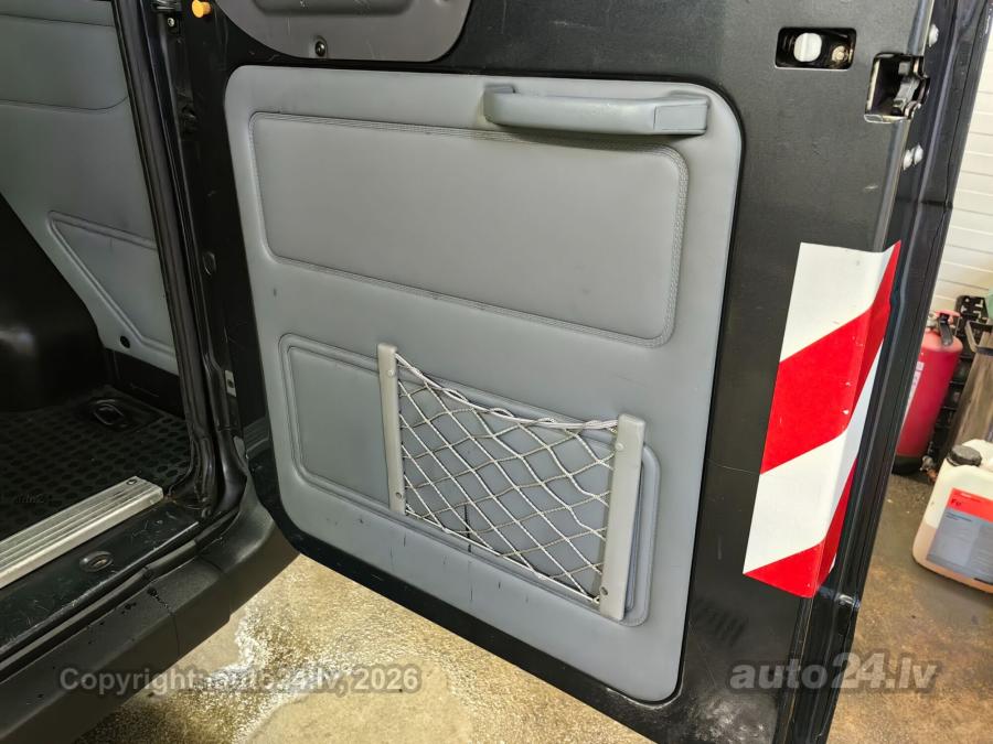 Pelēks Ford Transit 2010 Viljandi, ar dzinēja tilpumu 2.20 L un nobraukumu 235 tūkst. km par 5990 €, foto 15 vietnē AUTOMOTO.COM.LV