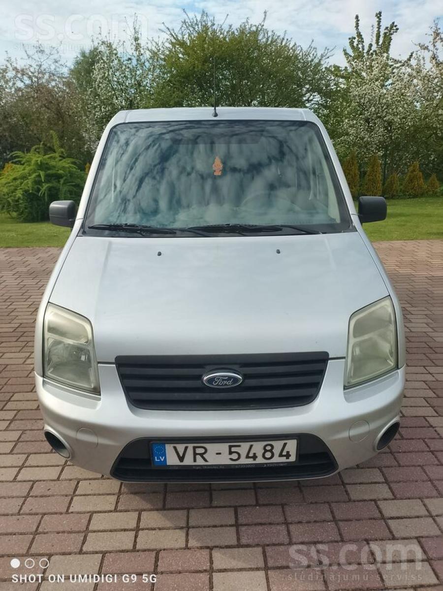 Grey Ford Transit 2012 in Riga, with an engine capacity of 1.80 L and mileage of 229 thousand km for 3200 €, photo 4 on AUTOMOTO.COM.LV