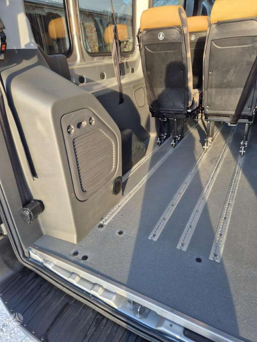 Grey Ford Transit 2019 in Pasvalys, with an engine capacity of 2.00 L and mileage of 145 thousand km for 16500 €, photo 10 on AUTOMOTO.COM.LV