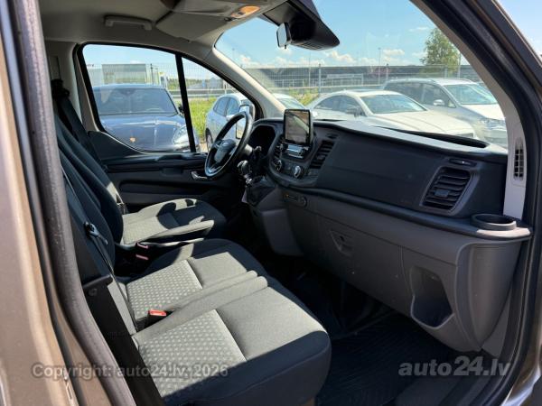 Grey Ford Transit 2021 in Tallinn, with an engine capacity of 2.00 L and mileage of 162 thousand km for 22990 €, photo 7 on AUTOMOTO.COM.LV