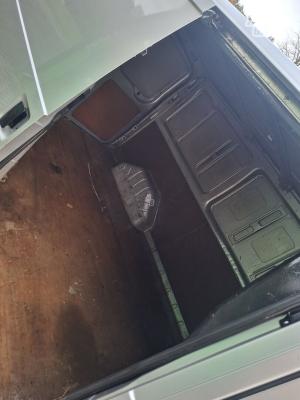 Ford Transit 2001 Jurbarkas, ar dzinēja tilpumu 2.00 L un nobraukumu 318 tūkst. km par 1700 €, foto 8 vietnē AUTOMOTO.COM.LV