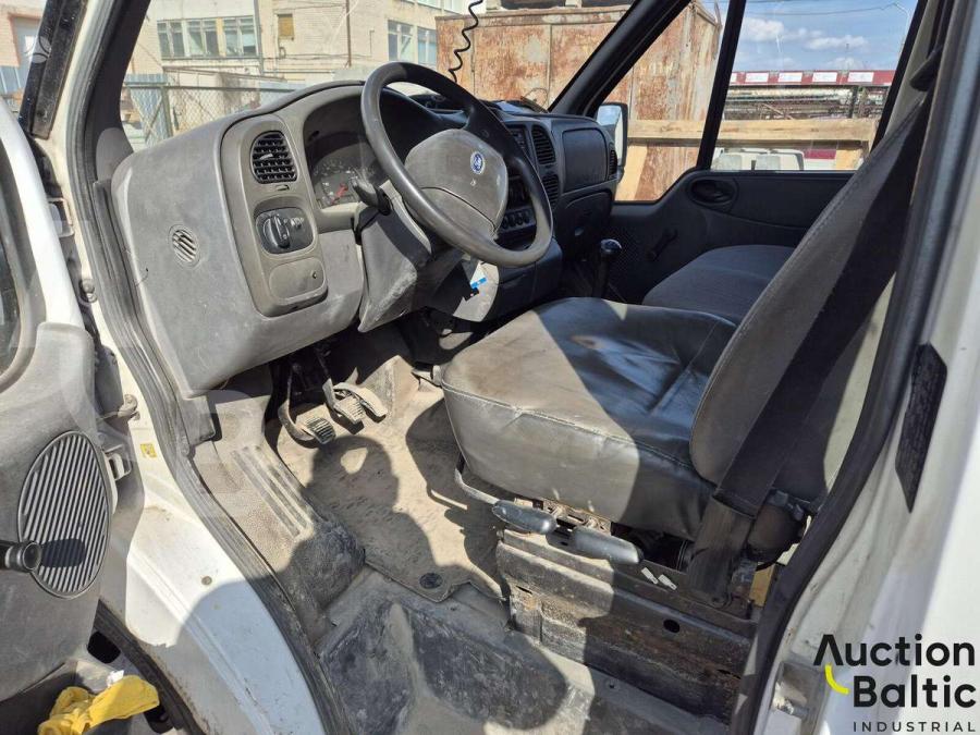 Ford Transit 2004 Alīta, ar dzinēja tilpumu 0.00 L un nobraukumu 223 tūkst. km par 2200 €, foto 6 vietnē AUTOMOTO.COM.LV
