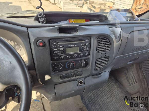 Ford Transit 2004 Alīta, ar dzinēja tilpumu 0.00 L un nobraukumu 223 tūkst. km par 2200 €, foto 9 vietnē AUTOMOTO.COM.LV