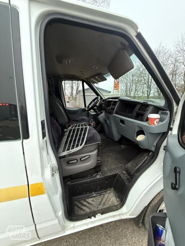 Ford Transit 2008 in Kaunas, with an engine capacity of 2.40 L and mileage of 90 thousand km for 6300 €, photo 6 on AUTOMOTO.COM.LV