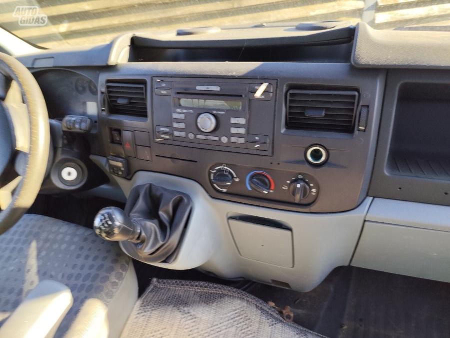 Ford Transit 2008 in Silute, with an engine capacity of 2.40 L and mileage of 300 thousand km for 2750 €, photo 5 on AUTOMOTO.COM.LV