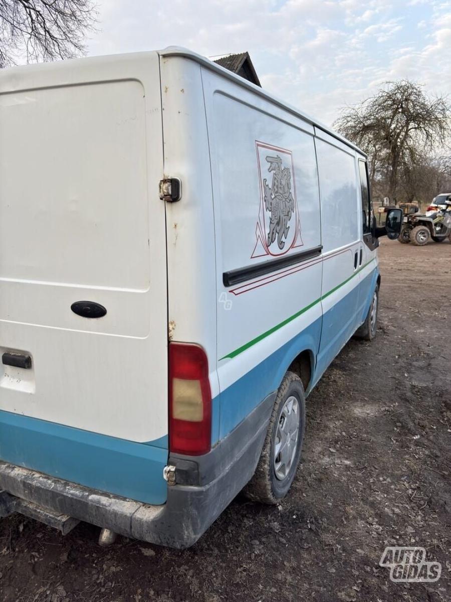 Ford Transit 2008 in Siauliai, with an engine capacity of 2.20 L and mileage of 260 thousand km for 1600 €, photo 4 on AUTOMOTO.COM.LV