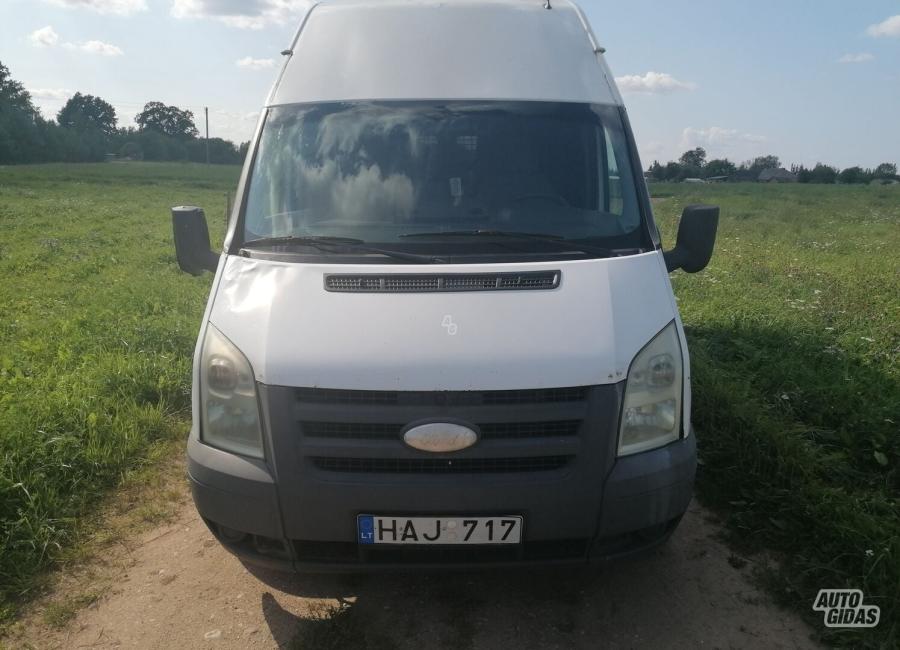 Ford Transit 2010 in Alytus, with an engine capacity of 2.20 L and mileage of 443 thousand km for 2100 €, photo 2 on AUTOMOTO.COM.LV