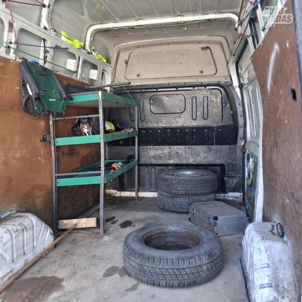 Ford Transit 2010 in Taurage, with an engine capacity of 2.20 L and mileage of 300 thousand km for 2300 €, photo 6 on AUTOMOTO.COM.LV