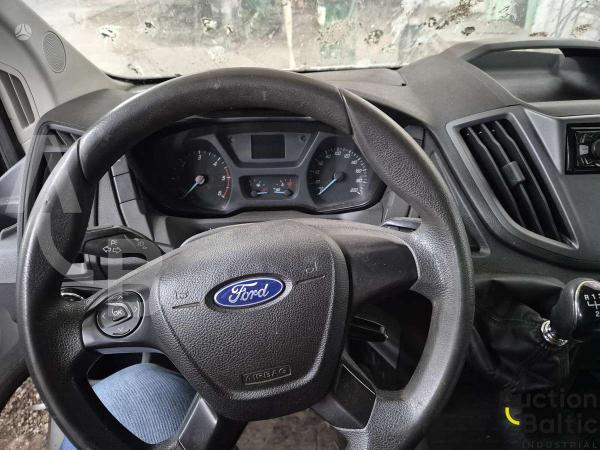 Ford Transit 2015 in Alytus, with an engine capacity of 2.20 L and mileage of 188 thousand km for 5000 €, photo 7 on AUTOMOTO.COM.LV