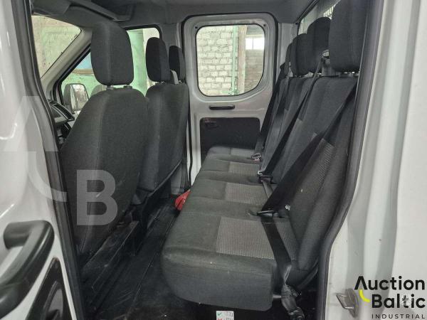 Ford Transit 2015 in Alytus, with an engine capacity of 2.20 L and mileage of 188 thousand km for 5000 €, photo 8 on AUTOMOTO.COM.LV