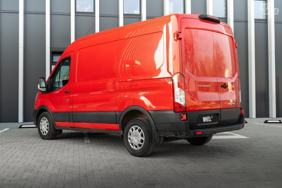 Ford Transit 2019 in Vilnius, with an engine capacity of 2.00 L and mileage of 207 thousand km for 8900 €, photo 3 on AUTOMOTO.COM.LV