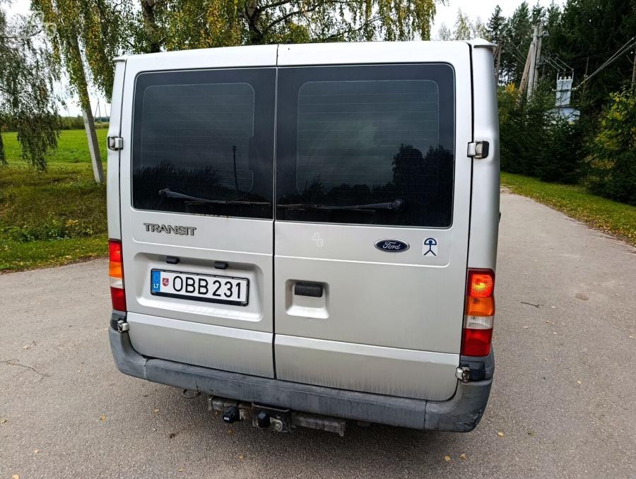 Ford Transit 2002 in Marijampole, with an engine capacity of 2.00 L and mileage of 426 thousand km for 1650 €, photo 6 on AUTOMOTO.COM.LV