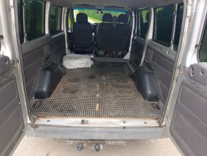 Ford Transit 2002 in Marijampole, with an engine capacity of 2.00 L and mileage of 426 thousand km for 1650 €, photo 8 on AUTOMOTO.COM.LV
