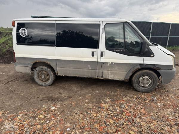 Ford Transit 2006 Viļņa, ar dzinēja tilpumu 2.20 L un nobraukumu 336 tūkst. km par 780 €, foto 5 vietnē AUTOMOTO.COM.LV