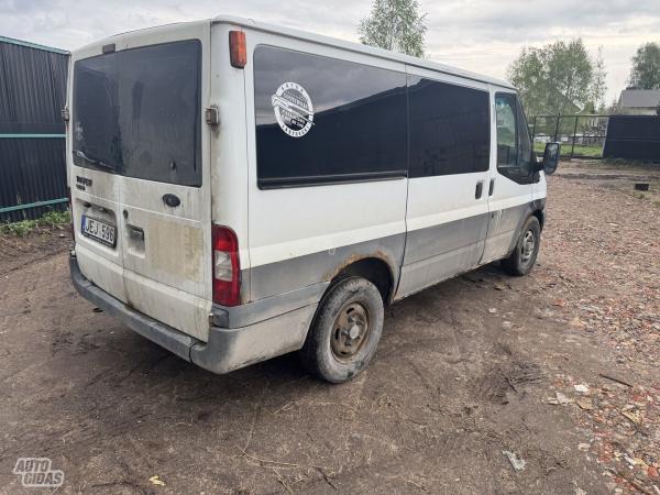 Ford Transit 2006 Viļņa, ar dzinēja tilpumu 2.20 L un nobraukumu 336 tūkst. km par 780 €, foto 6 vietnē AUTOMOTO.COM.LV