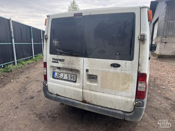 Ford Transit 2006 Viļņa, ar dzinēja tilpumu 2.20 L un nobraukumu 336 tūkst. km par 780 €, foto 7 vietnē AUTOMOTO.COM.LV