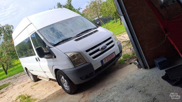 Ford Transit 2010 in Vilnius, with an engine capacity of 2.20 L and mileage of 301 thousand km for 5350 €, photo 1 on AUTOMOTO.COM.LV